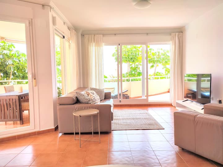 Vacaciones Al Sol, Terraza, Piscina, Golf Y Mar - Calahonda