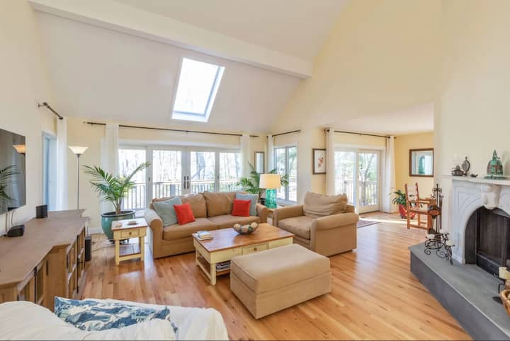 Hamptons Oasis Near Bay Beach #1 - Cutchogue, NY