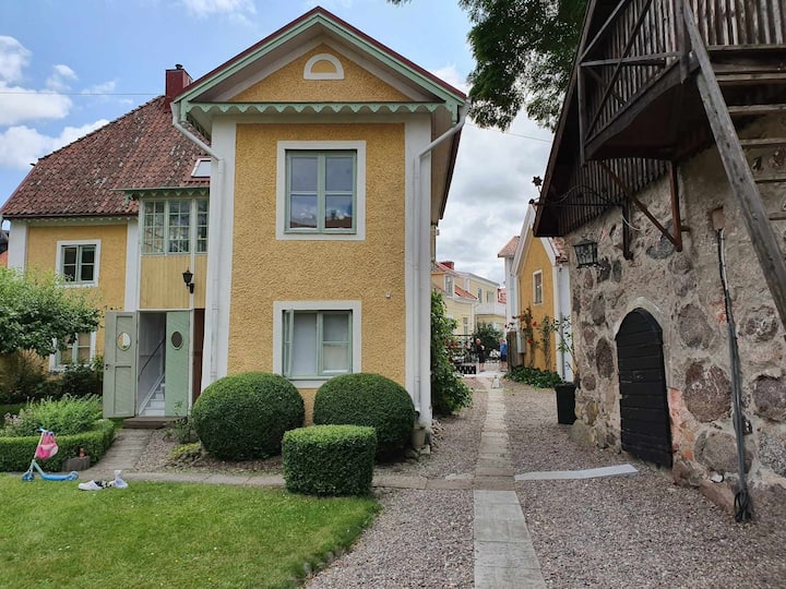 Unikt Hus Vid Vätterns Strand - Vadstena