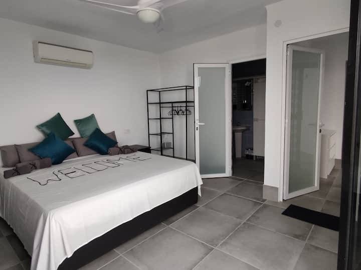 Habitación Suite Baño Privado - Benalmádena