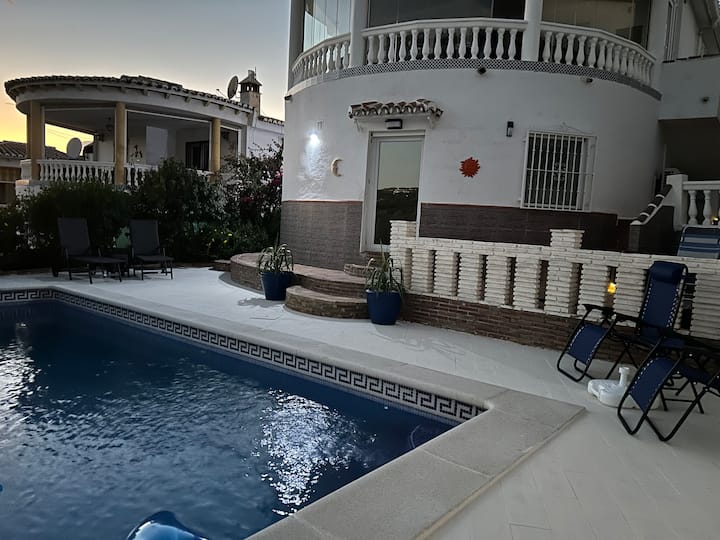 Emiliana - Alcaucín