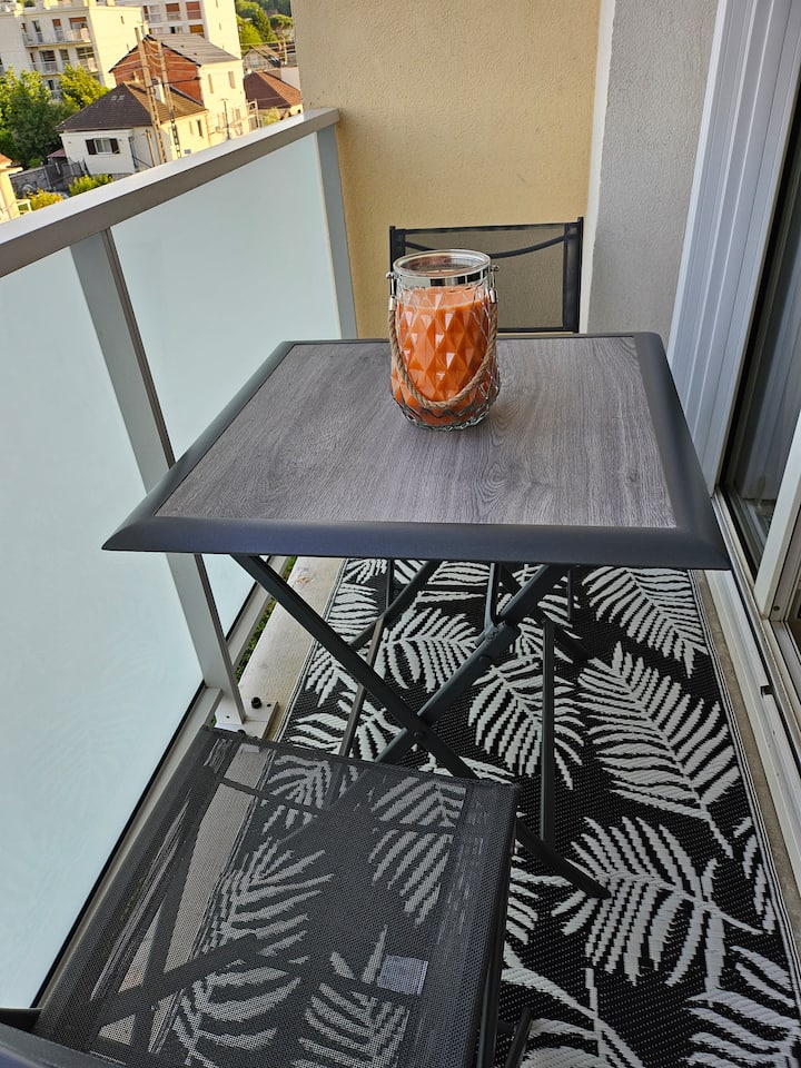 Appartement F3- Calme, Meublé Et Chaleureux - Viry-Châtillon