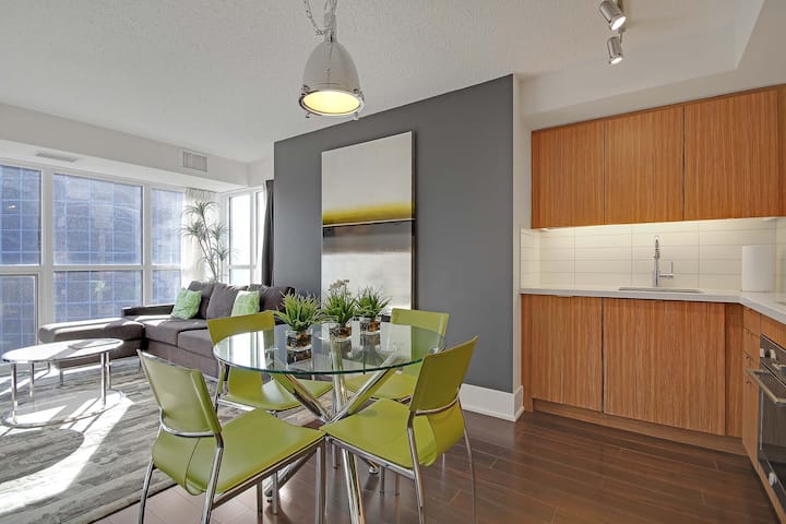 Low Rate!-1 Bed/1 Bath Furnished Condo-300 Front - Toronto