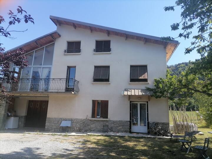 Appartement T4/5 Dans Une Villa - Lac du Milieu