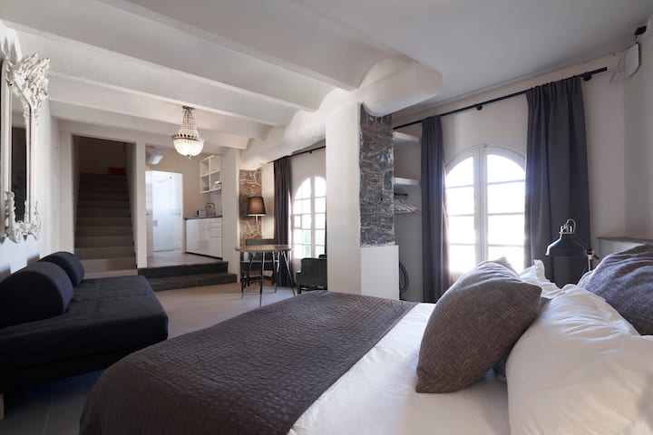 Studio Romana - Cadaqués