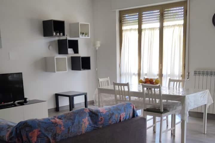 Appartamento Mare Pital A Marina Di Massa: Enjoy! - Marina di Massa