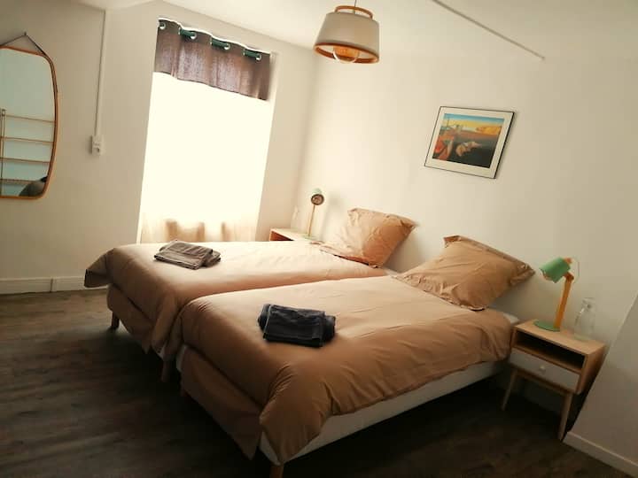 Chambres. Piscine. Salon Kitchenette. Carcassonne - Limoux