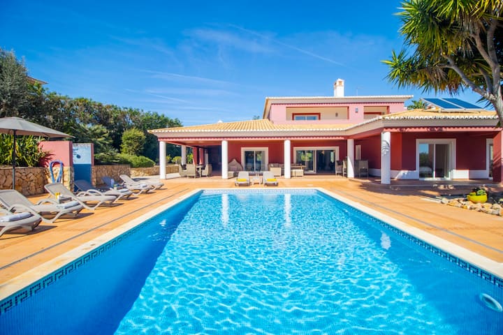 Villa Carvalho Near Porto De Mos Beach In Lagos - Lagos