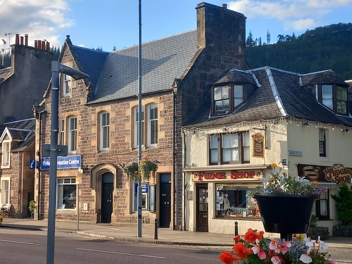 Stunning Village Centre Holiday Home - Aberfoyle