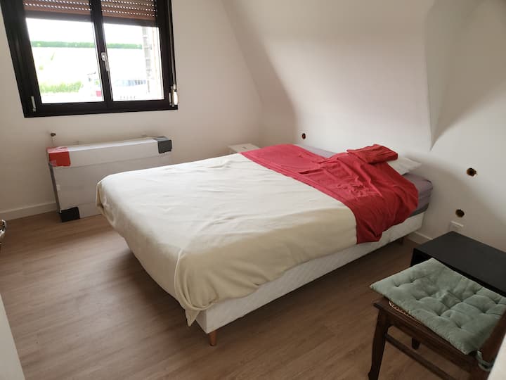 Chambre Meublée à La Campagne - Châteaubourg