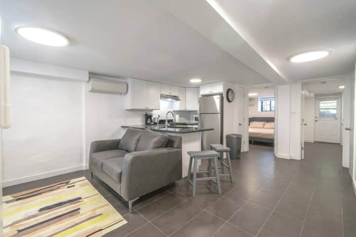 Cheerful 2br | Near Subway - Brooklyn, NY
