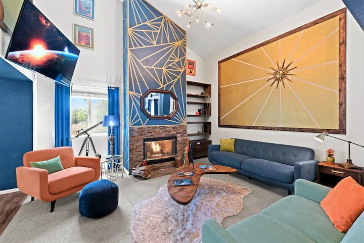 Galactic Oasis 1966 Retro-futuristic Luxury House - Colorado Springs, CO