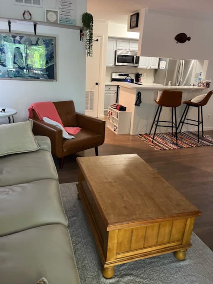 Condo 2 Miles From Sullivans Island - Mount Pleasant, SC