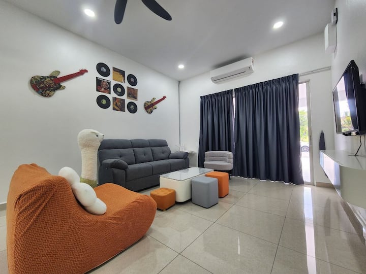 Seremban 2 Garden Avenue 1000 (7-8pax) - Seremban