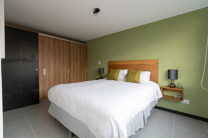Lindo Y Completo Apartamento Para 3 - Guatemala
