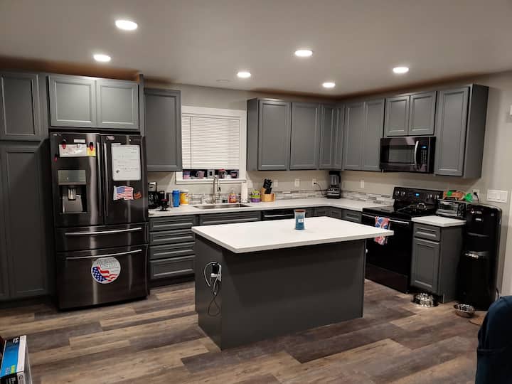 Beautiful Adu In Portland - Gresham, OR