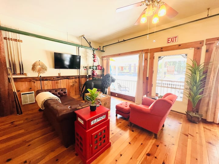 Art Deco Romantic Room +Fridge+kitchen Use+wifi - Placerville, CA