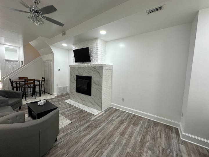 Entire 2 Bdrm House - Nw Dc - Near Convention Cntr - Washington