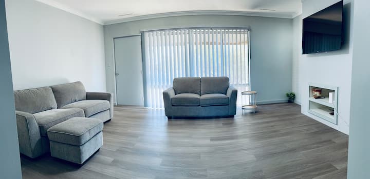 Newly Renovated Brick Home Charm - Merredin