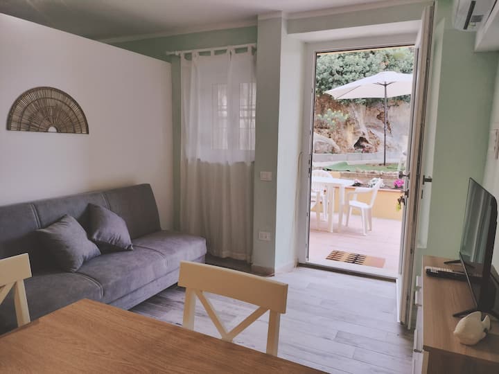 Domus Deledda 'Sole' - Posada