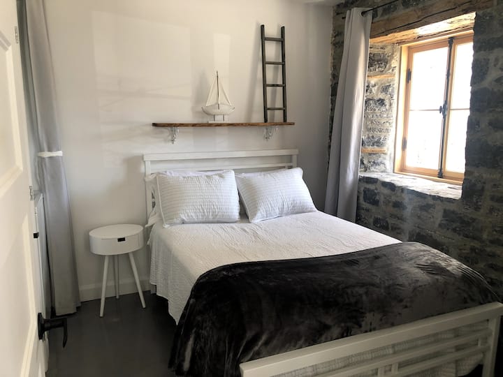 Whisky, 2 Person, Antic, Relax, A/c - Québec
