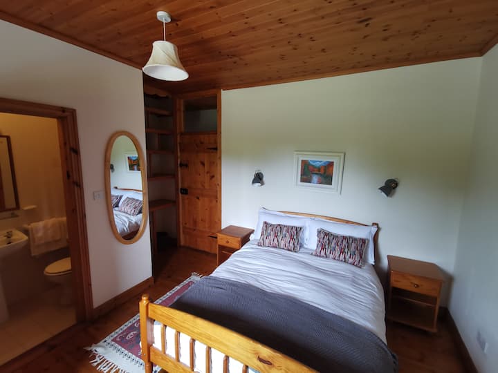 Brandon Creek House Room 3 - Dingle