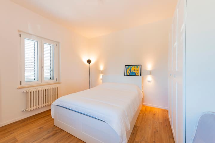 Guesthost - Pescara Colli Modern Apt W/ Courtyard - Pescara