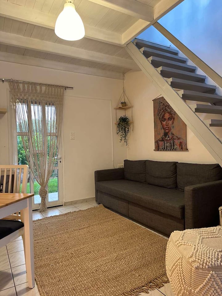 Maria’s Seaside Maisonette! - Эйон