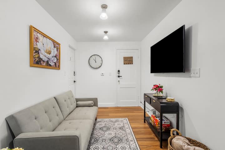Modern Room In New Haven 3 - New Haven, CT