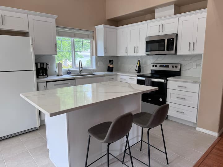 Minutes From Intel, Location! - Hillsboro, OR