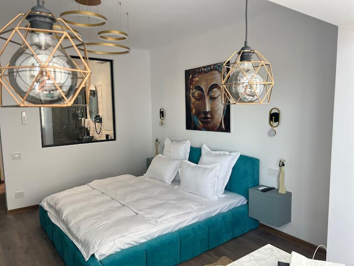 Style Central Uniri - Bucarest