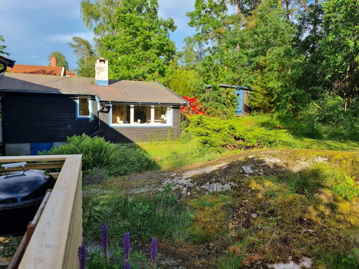 Charming 60s Cabin, Up To 6 Beds - 