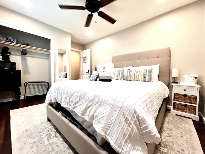 Queenoakfield-prvt:frdgmcrwvcozy - Turlock, CA