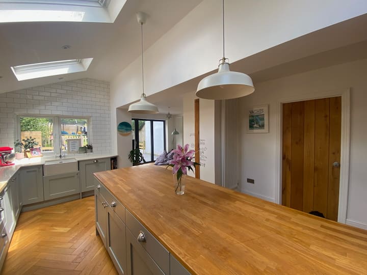 Seaside Home From Home In Devon - Dawlish