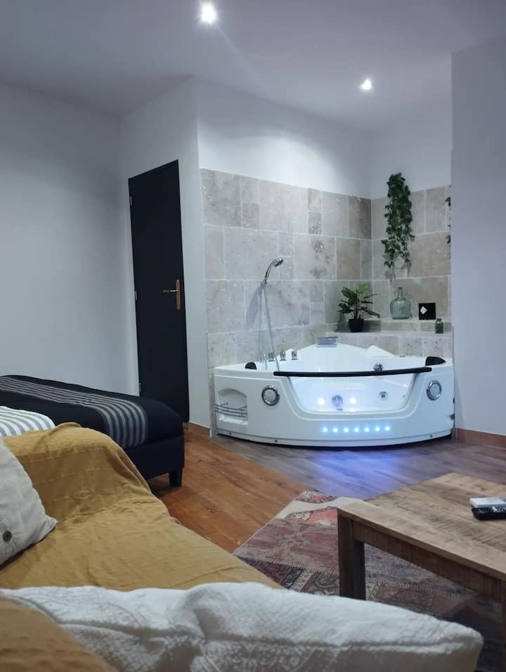 Appartement Cosy Avec Jacuzzi - Saint-Laurent-de-la-Salanque