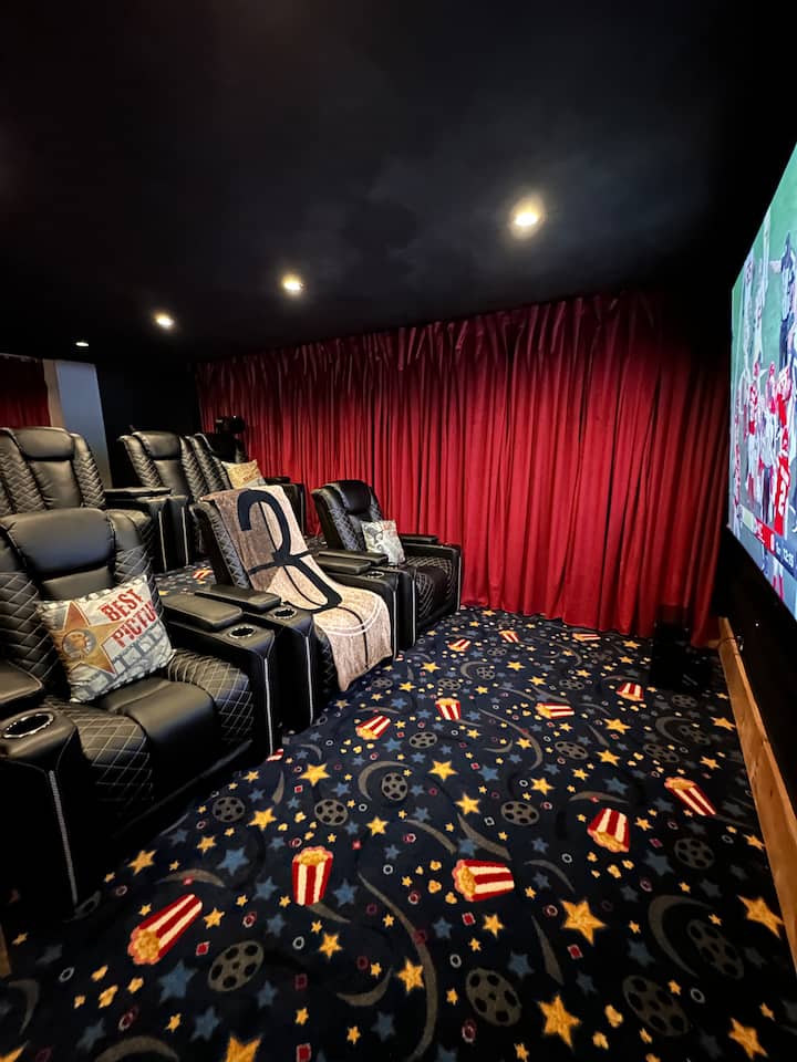 Mountain Cinema Home - Old Forge, NY