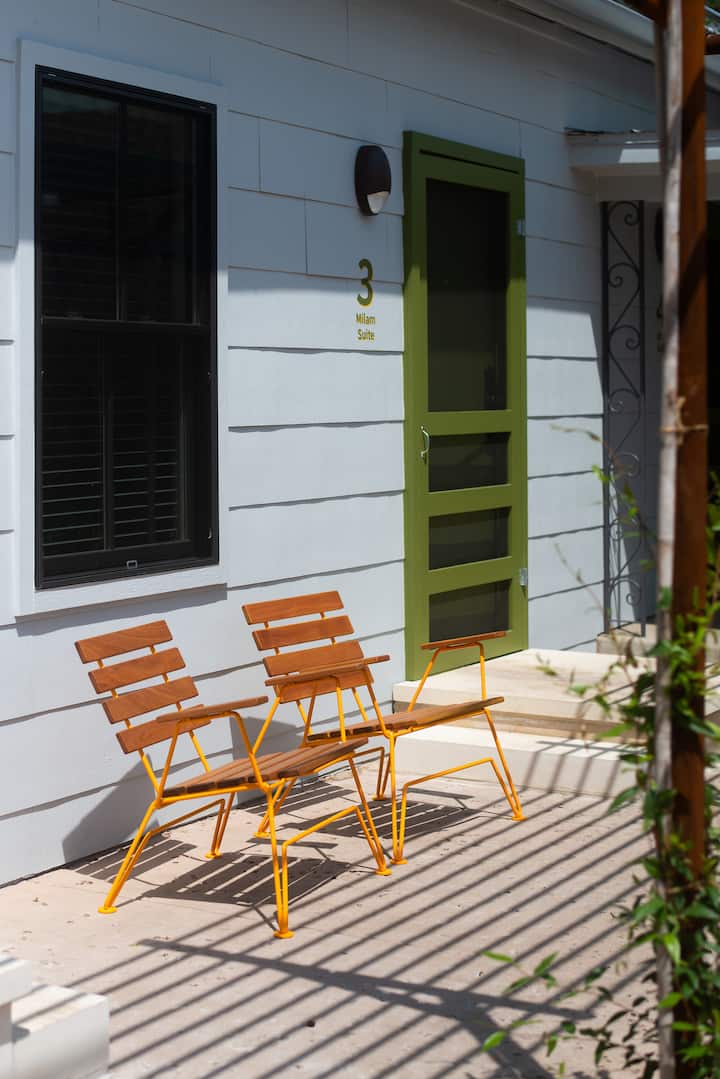 Cute Vintage Eco-friendly Hotel - Hayes Suite - テーラー, TX