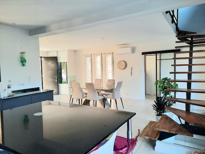 Chambre Spacieuse Et Salle D'eau Dans Maison Calme - Cugnaux