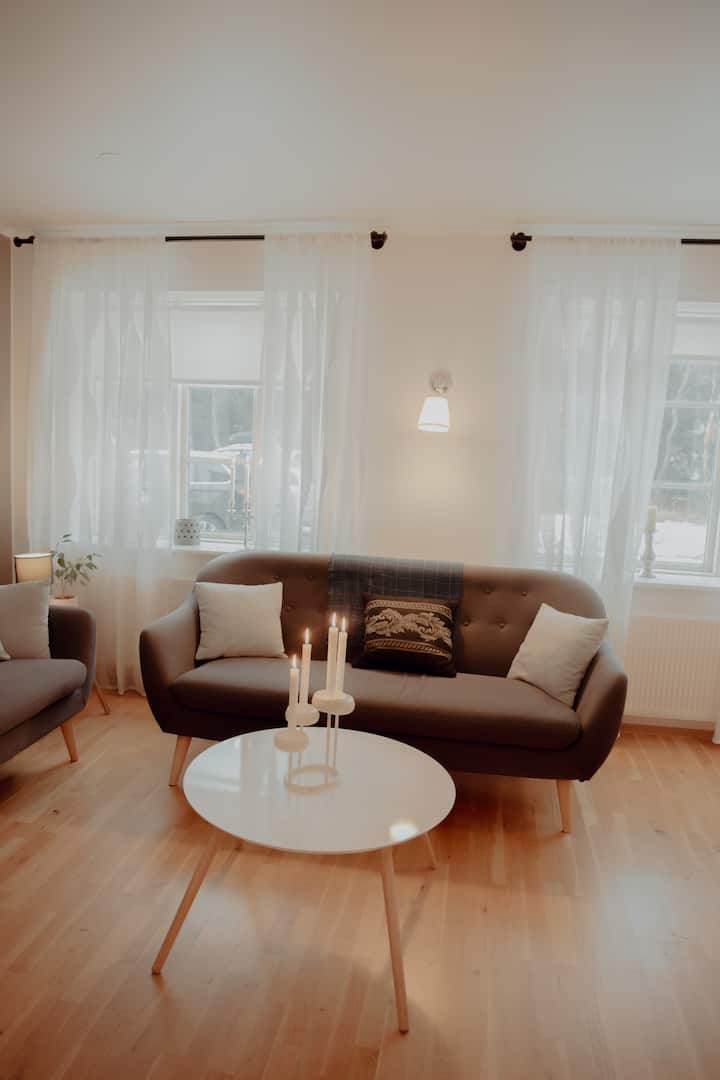 Beautiful Ground Floor Apartment - Island