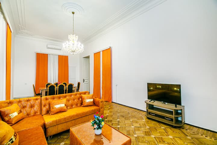 Spacious And Beautiful House - Bakú