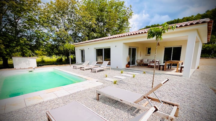 Villa 4p. Clôturée Au Calme, Piscine Privée, Clim - Salernes