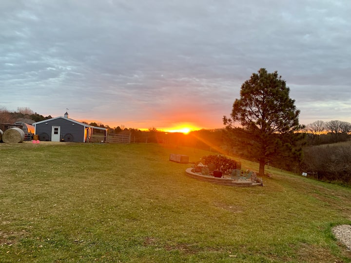 Room In Farmhouse - Sioux Falls, SD