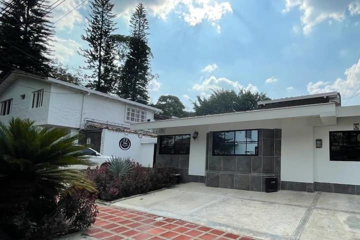 Luxury Semiprivate Hotel In Medellin - Medellín