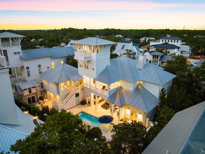 Sleeps 25, Loaded! Pool, Lsv, Firepit, & 6 Bikes! - Seaside, FL
