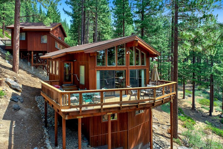Tyner Treehouse W Lake View - Incline Village