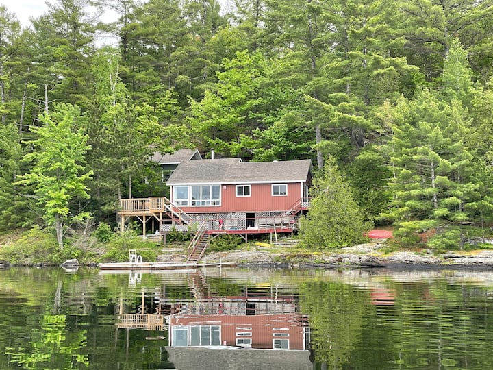 Waterfront Cottage - Kawartha Lakes