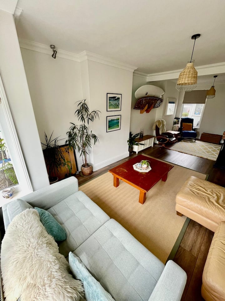 Beautiful Seaside Home With Parking - Newquay