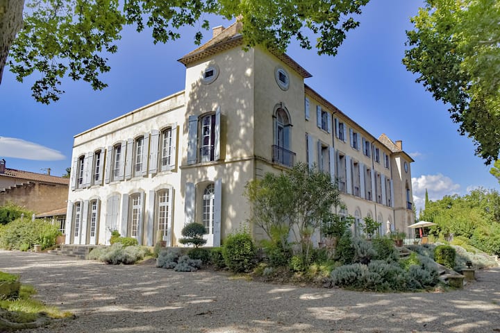 Gîte Dans Le Château De Rouvignac - Béziers