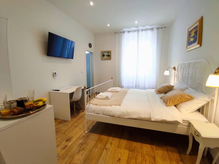 Papavero Rooms - Deluxe Double 1 - Pula