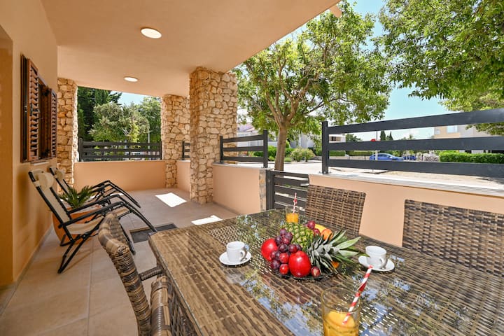 Apartman Sun Rays 1 Gajac - Caska